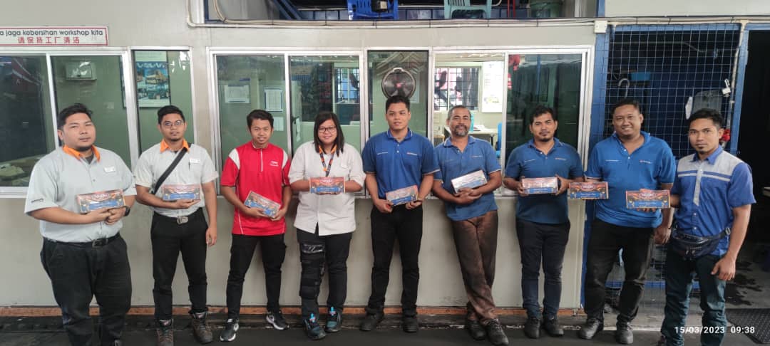YM complement Kurma Gift Pack to Muslim Teams – YonMing Blog